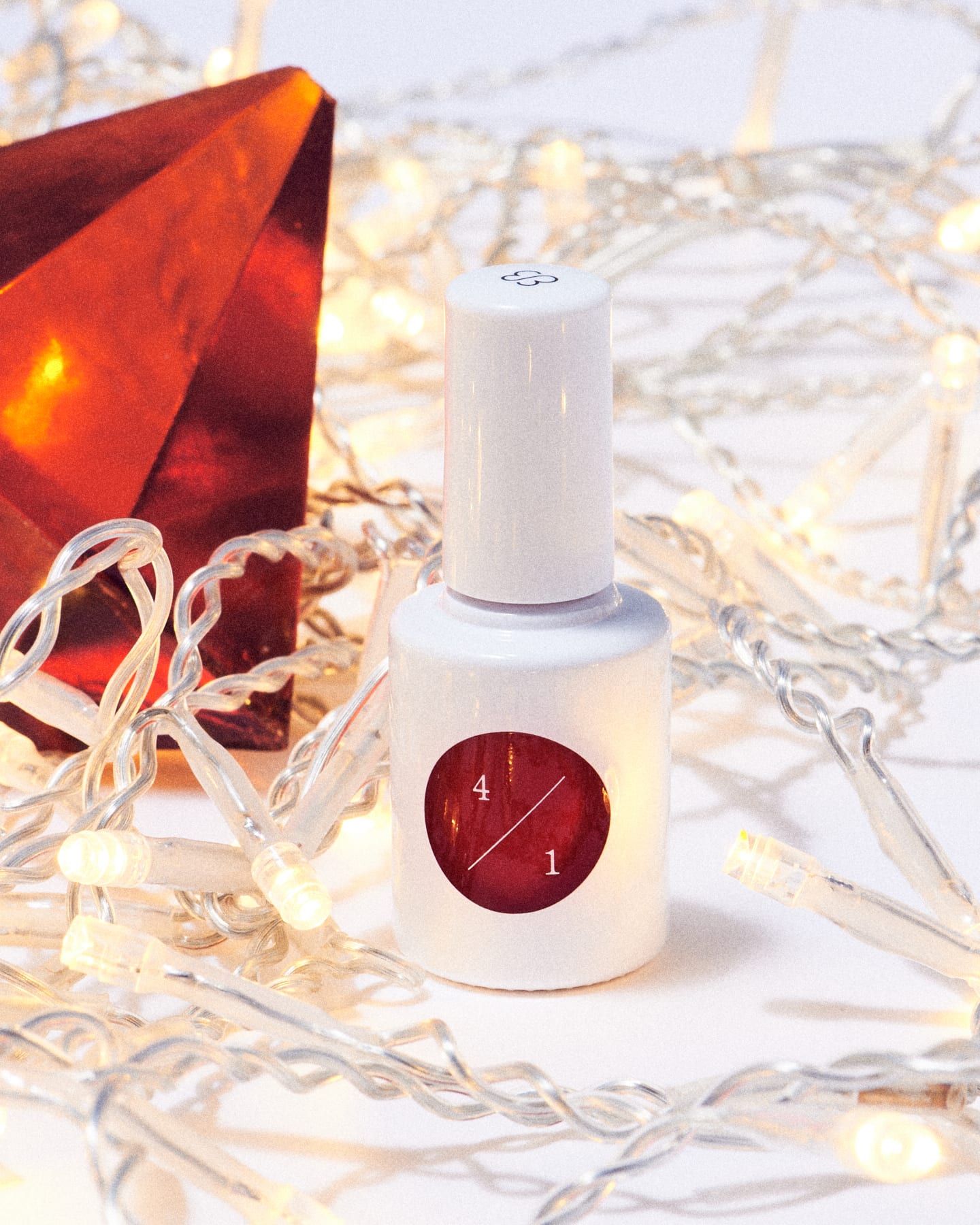 セルフネイル派のあなたに。年末を盛り上げる12月のネイルポリッシュ | 【GINZA】東京発信の最新ファッション＆カルチャー情報