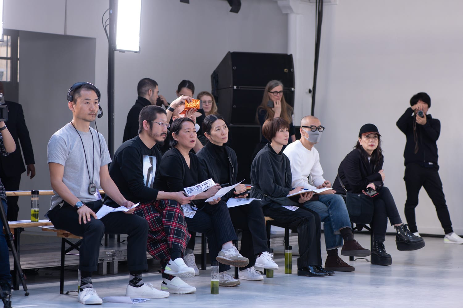 RMK×アンリアレイジがパリで魅せた透明感あふれる「AQUAメイク」 | 【GINZA】東京発信の最新ファッション＆カルチャー情報