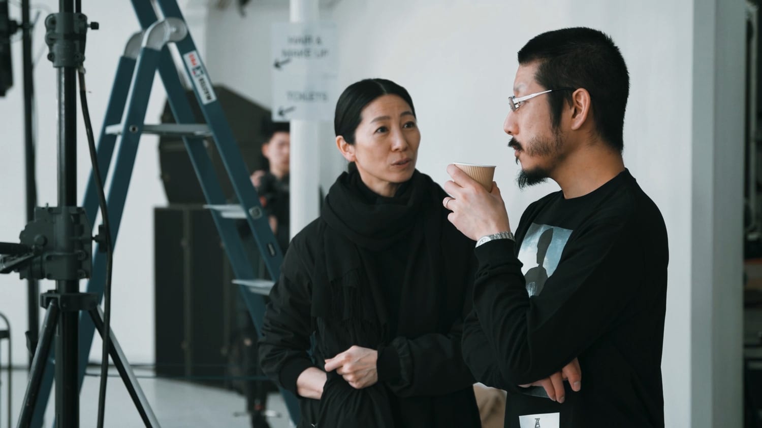 RMK×アンリアレイジがパリで魅せた透明感あふれる「AQUAメイク」 | 【GINZA】東京発信の最新ファッション＆カルチャー情報